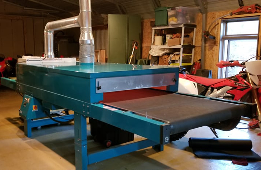 Workhorse LARGE SCREEN PRINTING CONVEYOR DRYER 3 000 Workhorse LARGE SCREEN PRINTING CONVEYOR DRYER 3 000